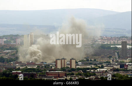 Smoke from a warehouse fire in the Solomianskyi district spreads over ...