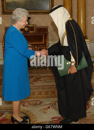 Queen Receives Ambassador of Saudi Arabia Stock Photo: 107124022 - Alamy