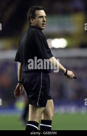 FOOTBALL REFEREE ALAN WILEY Stock Photo - Alamy