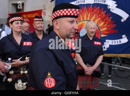Firefighters protest about station closures and engine cuts outside ...