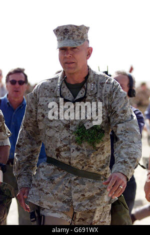 Lt Gen James T Conway - Kuwait Stock Photo - Alamy