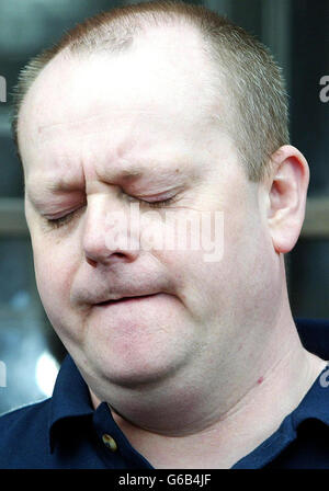 Tony Clowes death court case Stock Photo - Alamy