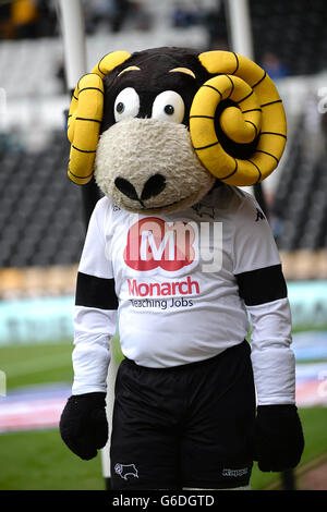 Derby County mascot Rammy the Ram Stock Photo - Alamy