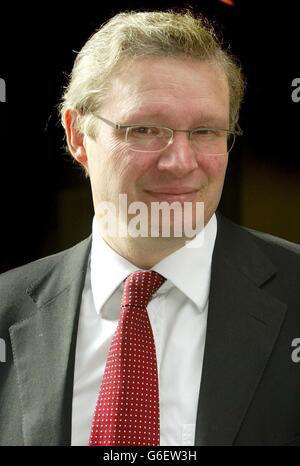 Sir Nigel Crisp, Chief Executive of the NHS in England, arrives at ...