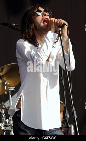 Primal Scream lead singer, Bobby Gillespie and wife Katie England ...