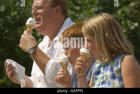 From left: seven-year-old Susan Scheftel going over script with her ...