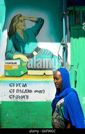 Harari woman in the street in muslim dress. Harar, Ethiopia Stock Photo ...
