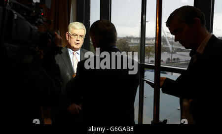 Gilmore Derry-Londonderry visit Stock Photo - Alamy