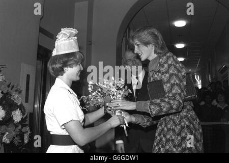 PRINCESS DIANA PRINCESS OF WALES 22 February 1993 Stock Photo: 28331901 ...