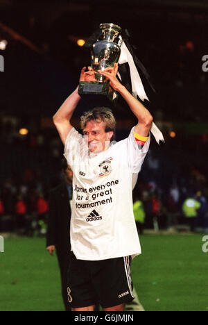 Soccer - Euro 96 Final - Czech Republic v Germany Stock Photo - Alamy