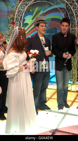 Busted MTV's TRL Stock Photo - Alamy