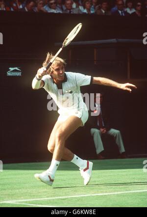Wimbledon Tennis. John Lloyd, GB Stock Photo - Alamy