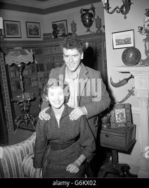 Entertainment: Television actress: 21 year old Donna Reading last ...