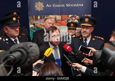 Garda Reserve graduation Stock Photo - Alamy