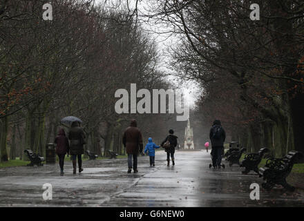 Walking in the rain in London Stock Photo - Alamy