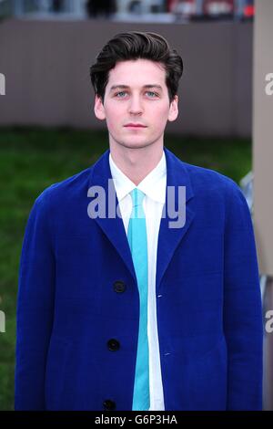 George Craig arriving for the Burberry Prorsum Womenswear show at ...