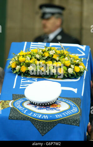 Funeral of Pc Ian Broadhurst Stock Photo - Alamy