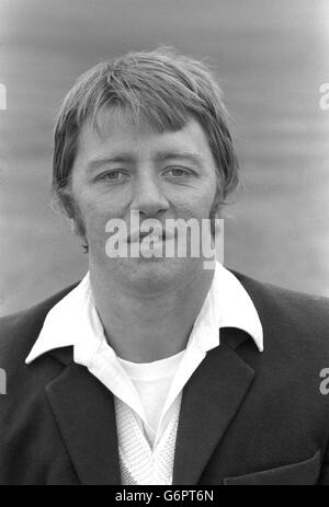 Cricket - Yorkshire cricketer Graham Stevenson Stock Photo - Alamy