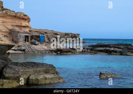 Boat shed at Calo des Mort, Formentera Stock Photo - Alamy