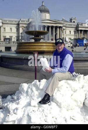 XSCAPE INDOOR SNOWBOARDING Stock Photo - Alamy