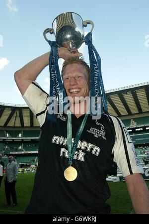 Newcastle Falcons captain Hugh Vyvyan celebrates his side's winning try ...