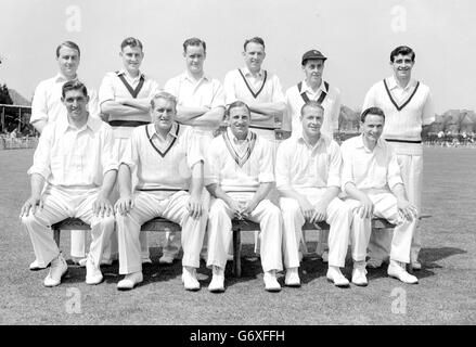 Yorkshire CCC Cricket Team Stock Photo - Alamy