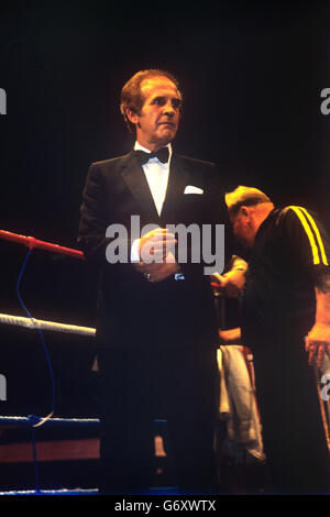 Boxing - Promoter Mickey Duff. Boxing promoter Mickey Duff pictured in ...