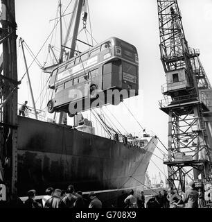 A 1963 Routemaster London bus Stock Photo - Alamy