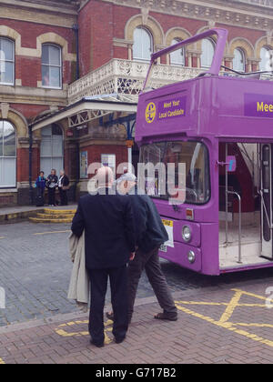 The Ukip campaign bus following a collision with the canopy of the ...