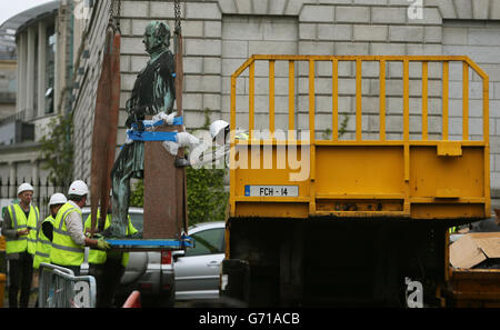 William Dargan statue moved Stock Photo - Alamy