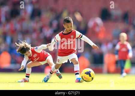 Gabriel Arteta, son of Mikel and Elias Sagna, son of Bacary (right0 ...