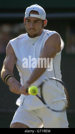 ROBBY GINEPRI WIMBLEDON CHAMPIONSHIPS 2004 WIMBLEDON LONDON ENGLAND 24 ...