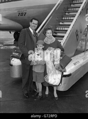 DRIVER JACK BRABHAM WITH SON GEOFFREY AT BRITISH GRAND PRIX IN ...