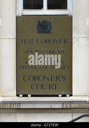Coroners Court sign Stock Photo - Alamy