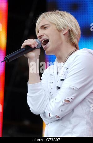 Lead singer of the rock group The Calling, Alex Band during his ...
