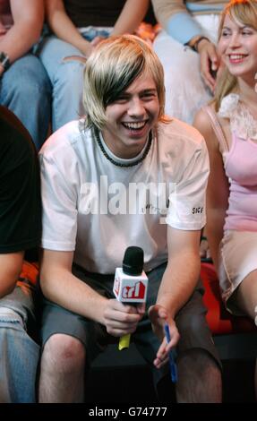 Busted MTV TRL Stock Photo - Alamy