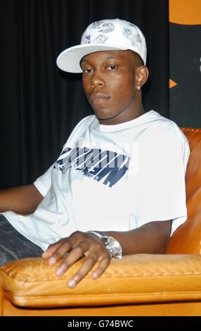 Singer Dizzee Rascal during his guest appearance on MTV's TRL - Total ...