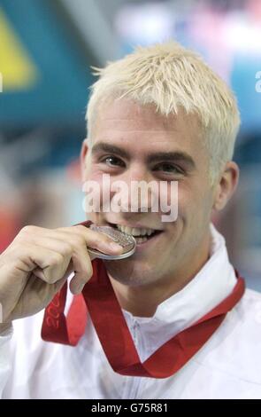 England's Leon Taylor in the Commonwealth Games Men's 10m highboard ...