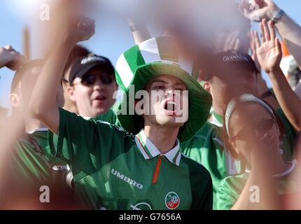 Japan fans cheer before the World Cup Group F soccer match between the ...
