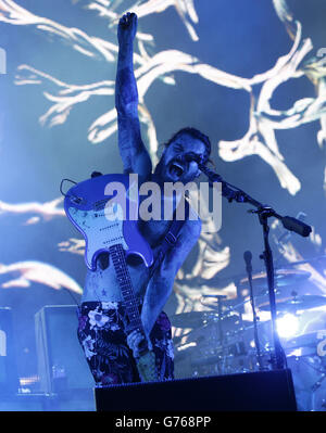 Biffy Clyro performing on the Main Stage at Festival Internacional de ...