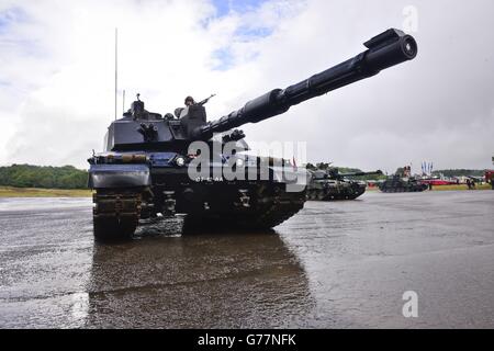 Royal Tank Regiment parade Stock Photo - Alamy