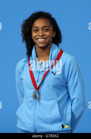 Bahama's Arianna Vanderpool Wallace collecting her silver medal for the ...