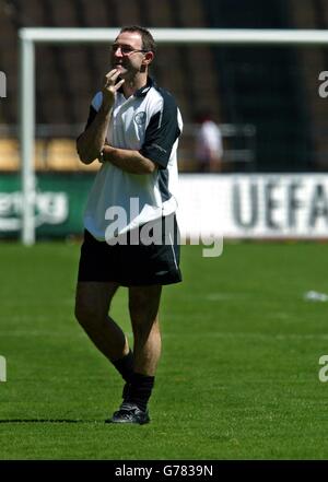 Celtic manager Martin O'Neill ahead of the William Hill Premiership ...