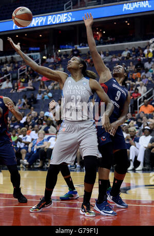 Minnesota Lynx forward Rebekkah Brunson (32) looks to makes a pass ...
