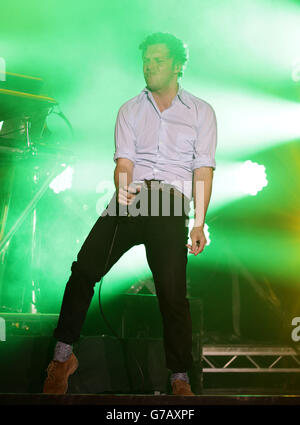 Ed Macfarlane Friendly Fires performing at Heaven in London London ...