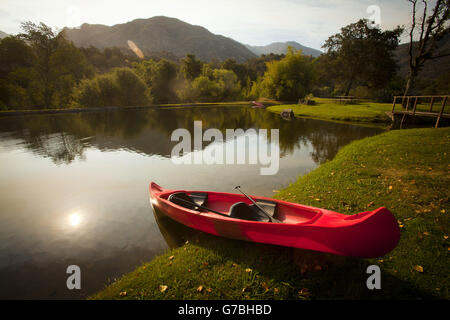 Kayaking, Lake Elowing Resort, Three Rivers, California Stock Photo - Alamy