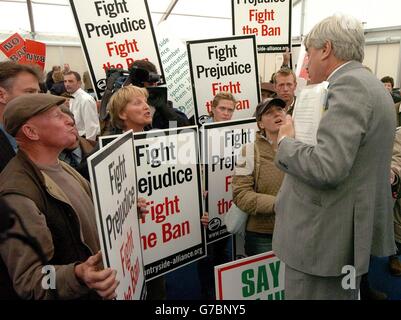 Lord Whitty Countryside Alliance Stock Photo - Alamy