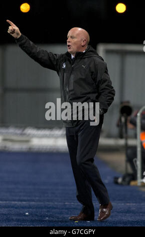 Falkirk manager Peter Houston during the Ladbrokes Scottish ...