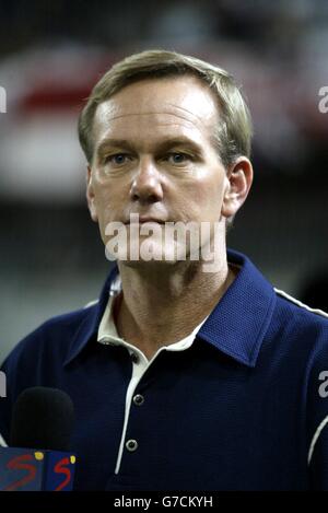 Manchester United goalkeeper Gary Bailey FA Cup Final against Everton ...