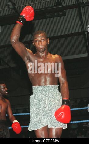 Boxing. Herol Bomber' Graham Stock Photo - Alamy